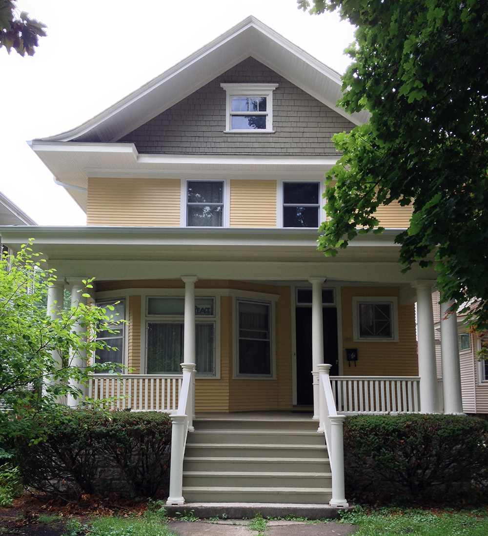 Right-sizing their Gunderson - Wednesday Journal