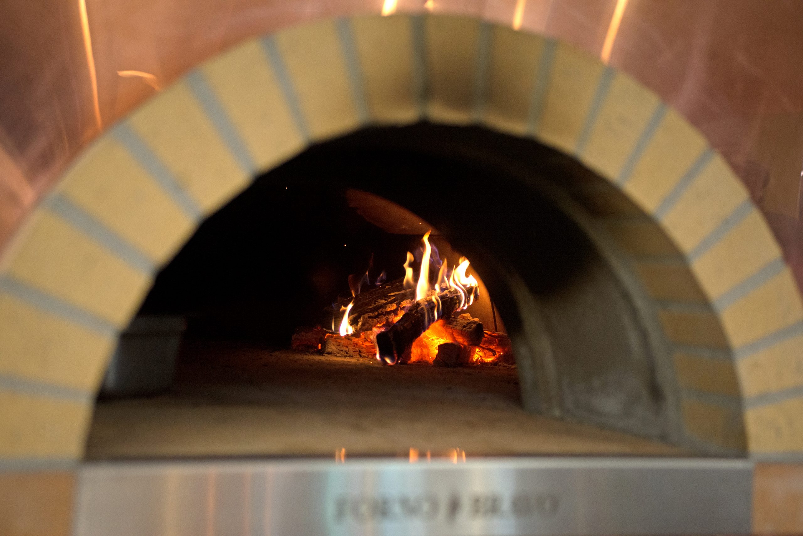 Bricks pizza opens in Hemingway District - Wednesday Journal