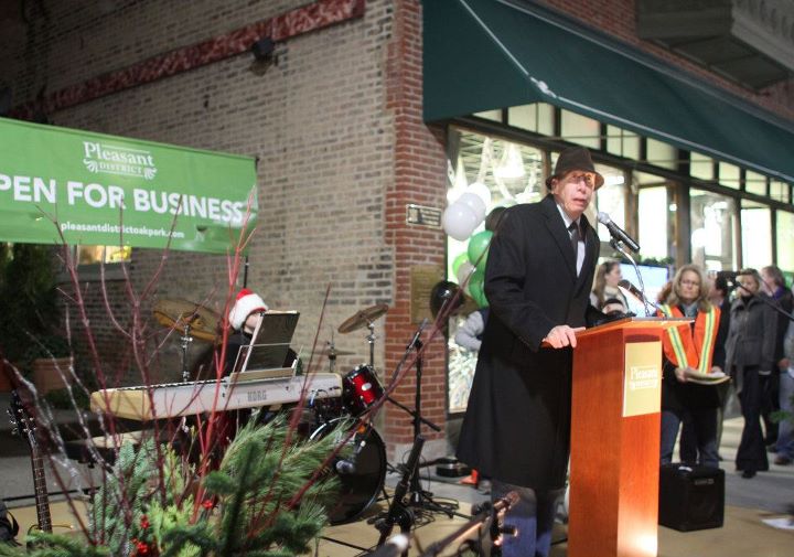 Oak Park Village Manager Tom Barwin resigns - Wednesday Journal