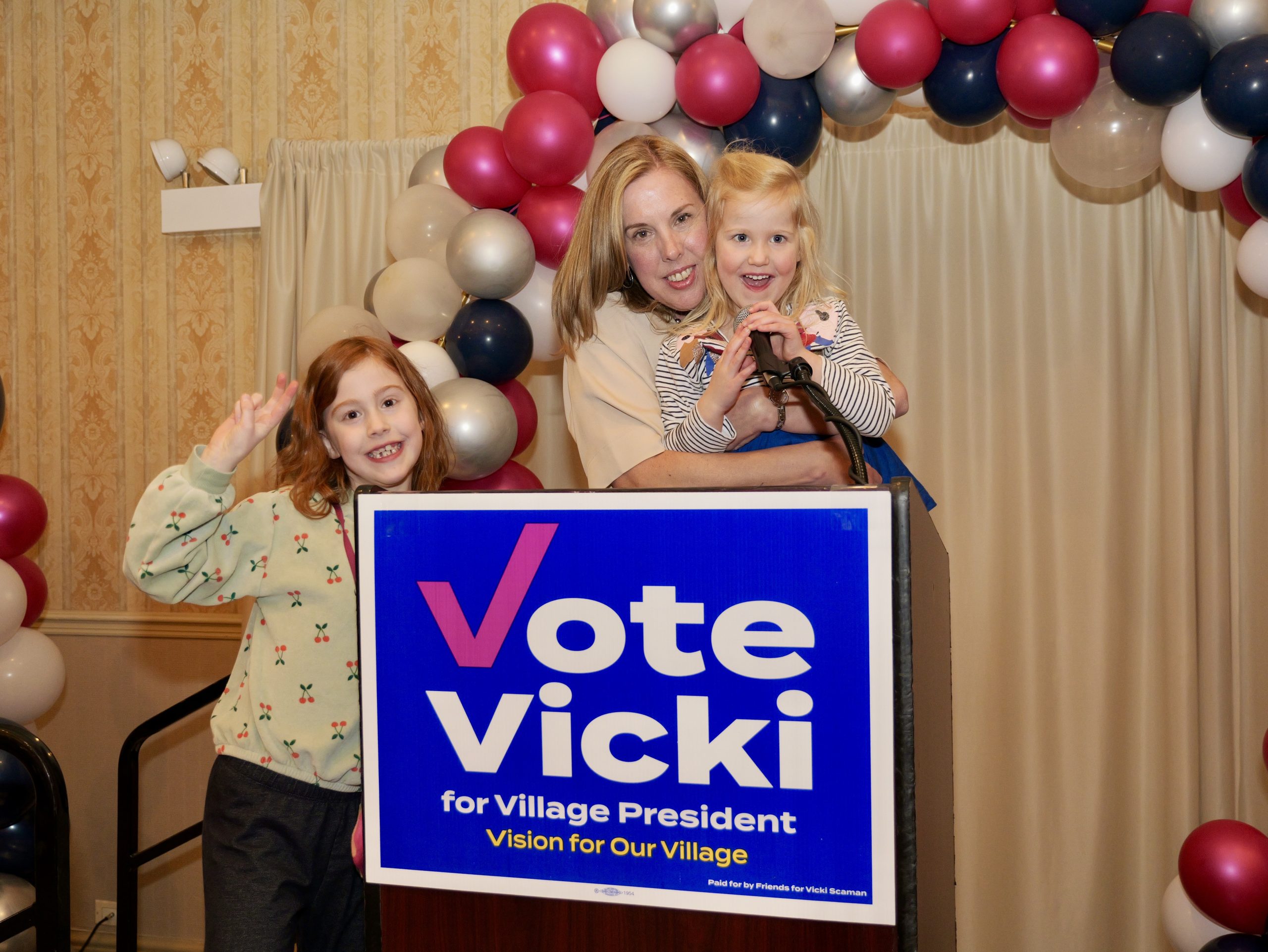 Scaman wins re-election easily as Oak Park village president ...