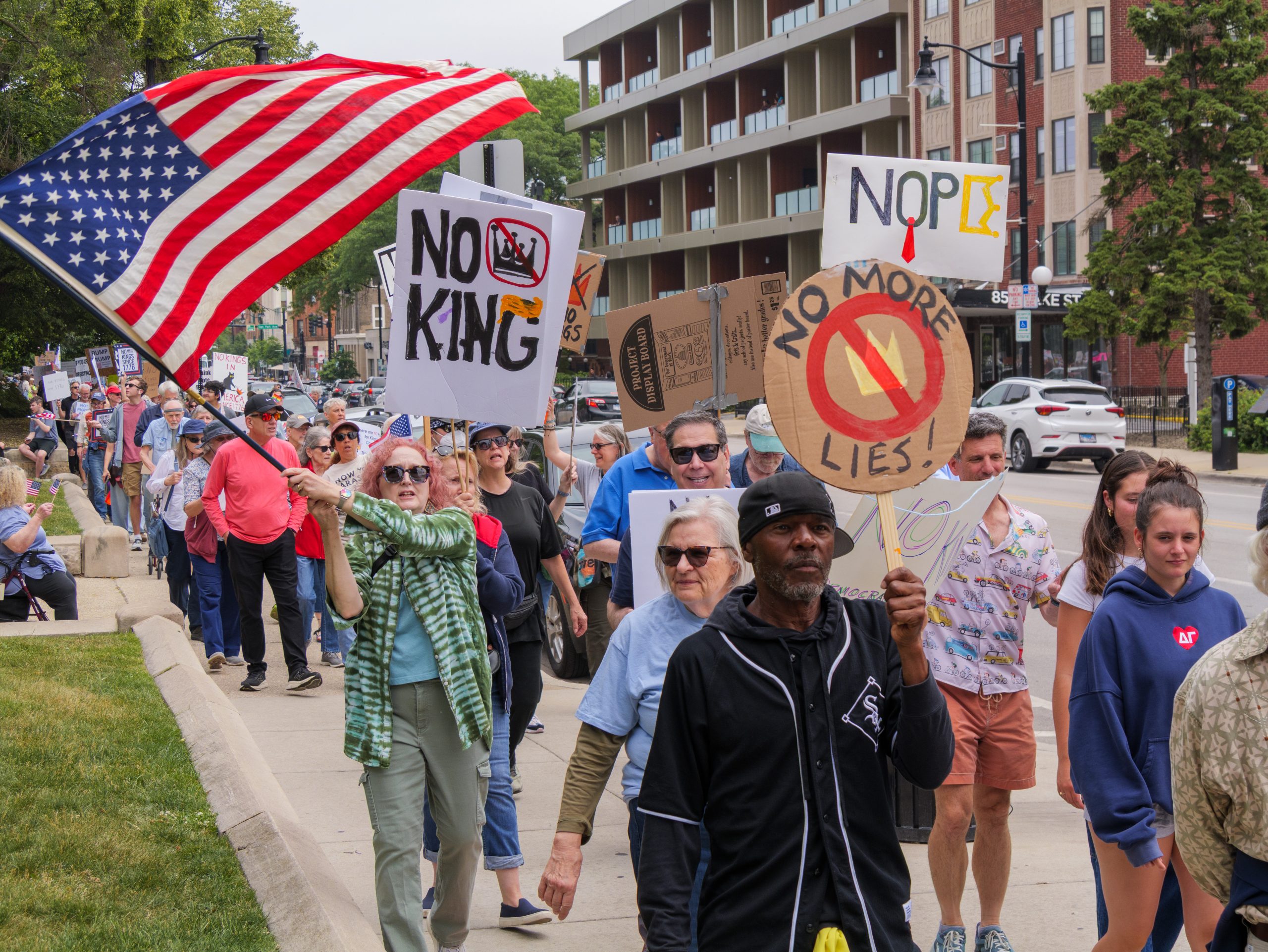 Thousands protest at Oak Park ‘No Kings’ march - Wednesday Journal