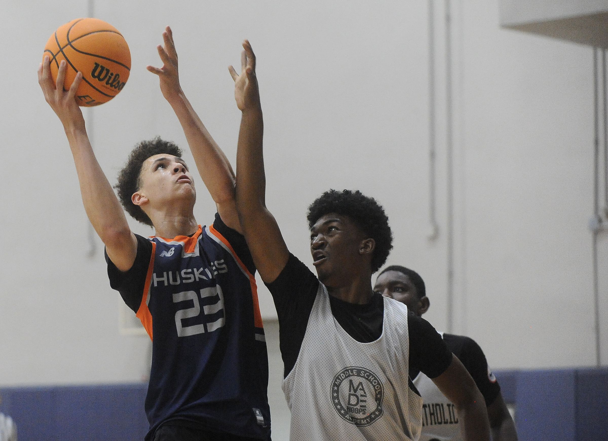 OPRF boys, girls basketball learn a lesson in holiday play - Wednesday Journal