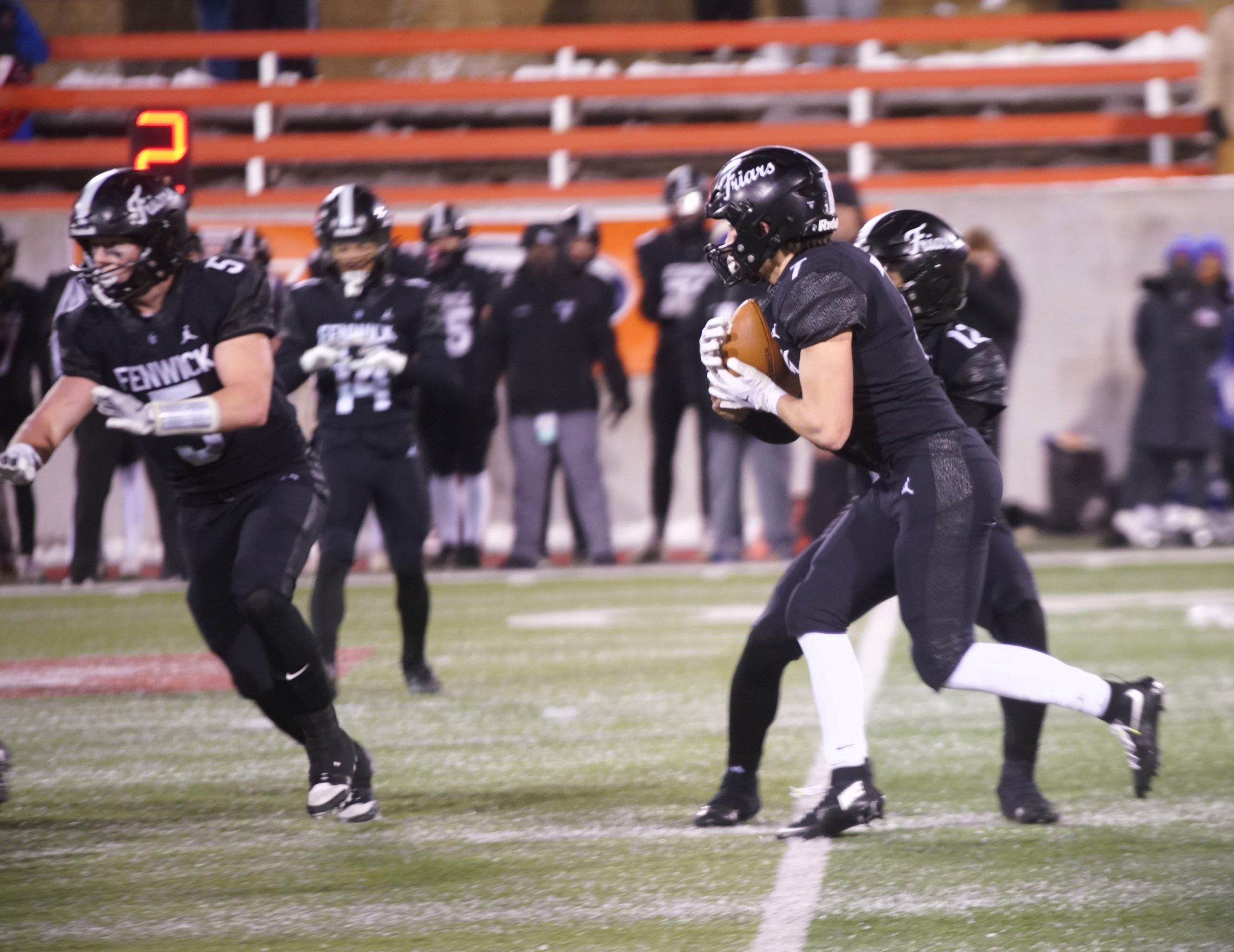 Fenwick pulls upset, wins 6A football title - Wednesday Journal